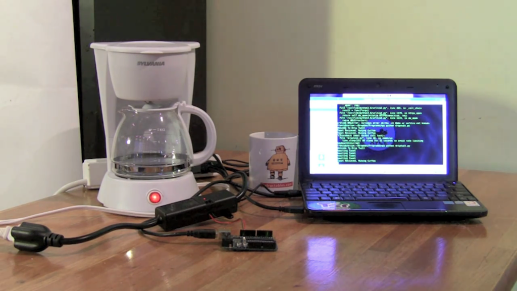 Twitter : La machine à café contrôlée par tweets - WebLife